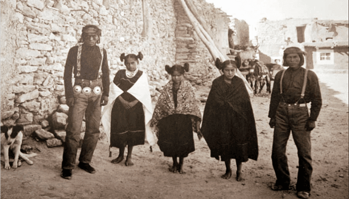 Mitología Hopi. Dioses, Religión, Idioma Y Creación del Mundo